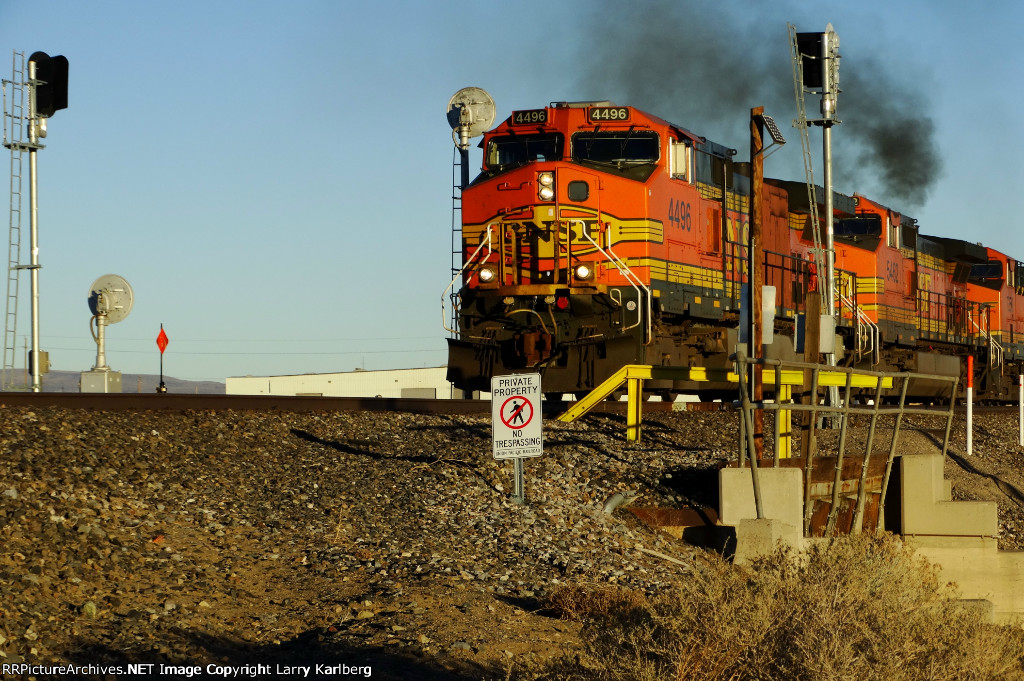 BNSF 4496
